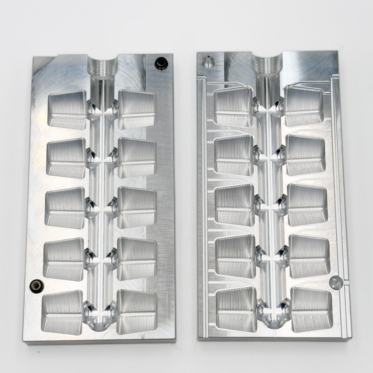 .7 Inch Lucky Dice Hand Injection Mold – Epic Bait Molds